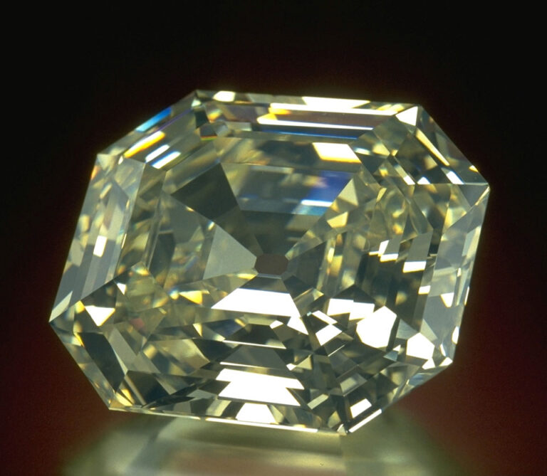 Portuguese Diamond: A Famous Gem's Tale | GIA 4Cs