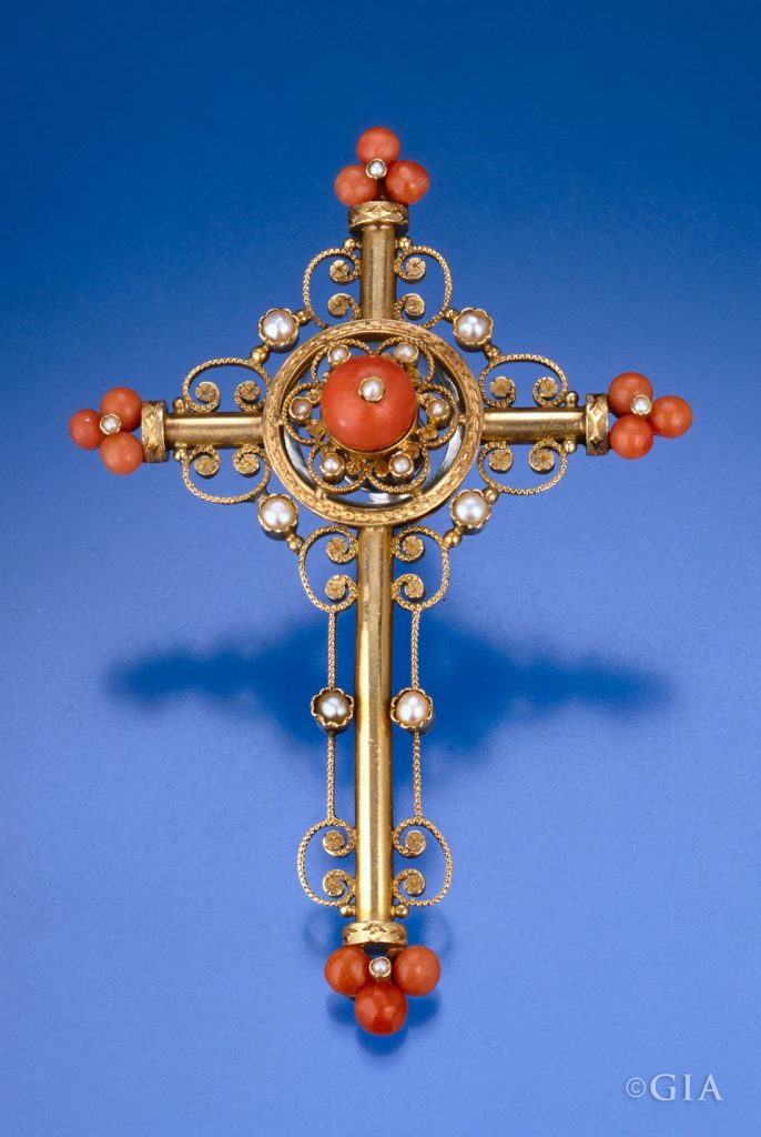 Coral Jewelry: History, FAQs & Care | GIA 4Cs