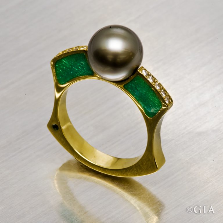 The Art of Enameling: The Techniques