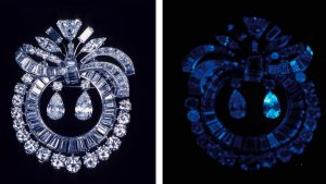 Diamond Fluorescence: Benefits and Drawbacks | GIA 4Cs