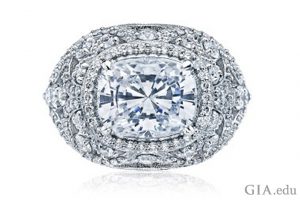 Guide to Diamond Engagement Ring Shapes | GIA 4Cs
