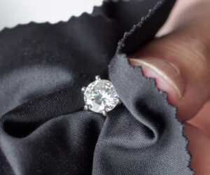 How to Buy a Diamond | GIA 4Cs